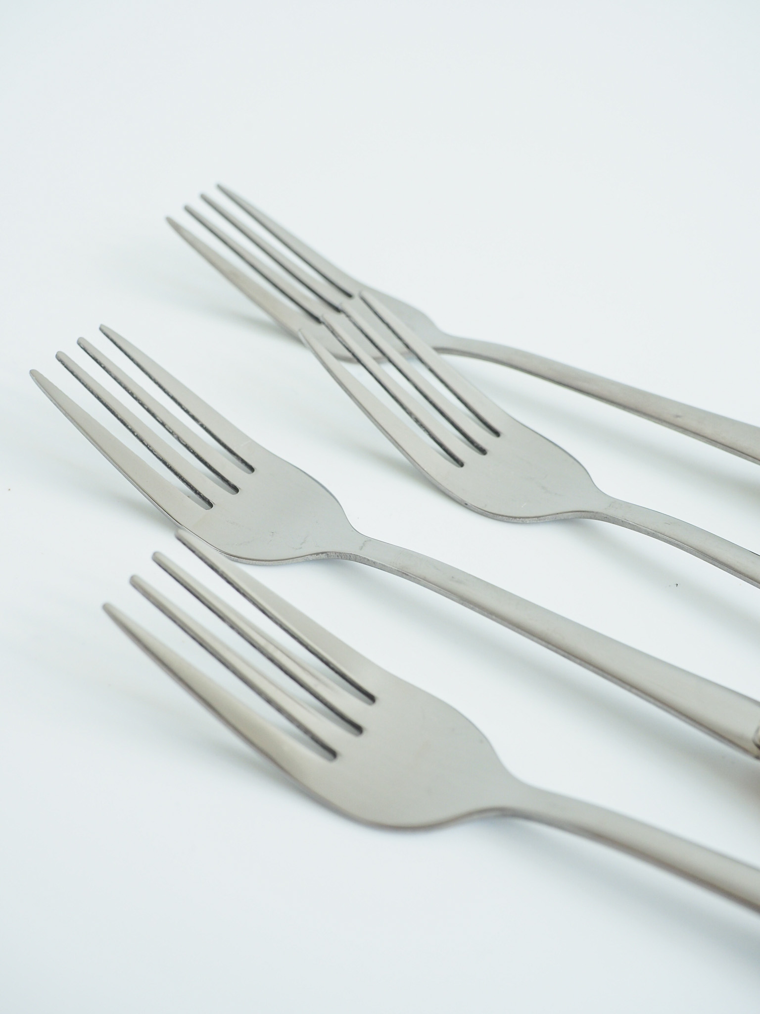 CARR Wooden Handle Table Fork*Defect* - inèz